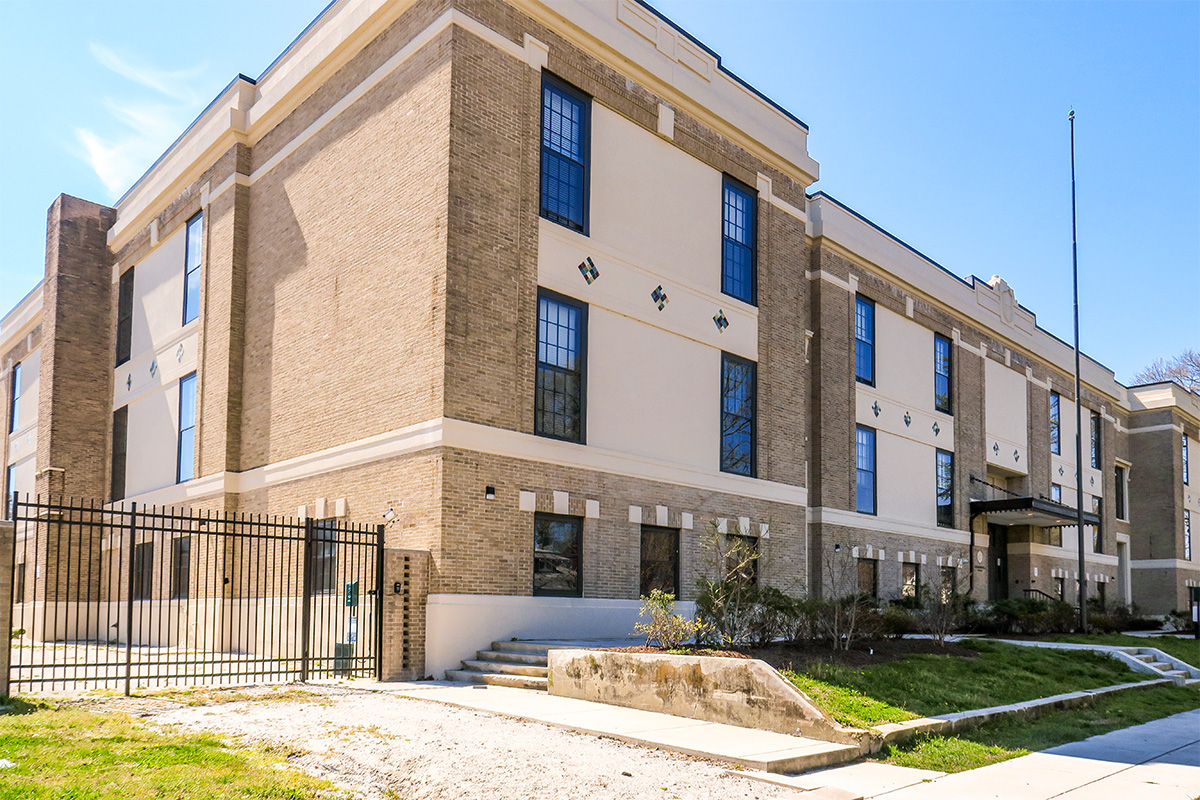 Colonial Flats | Stuart School, 446 Virginia Avenue - Commonwealth